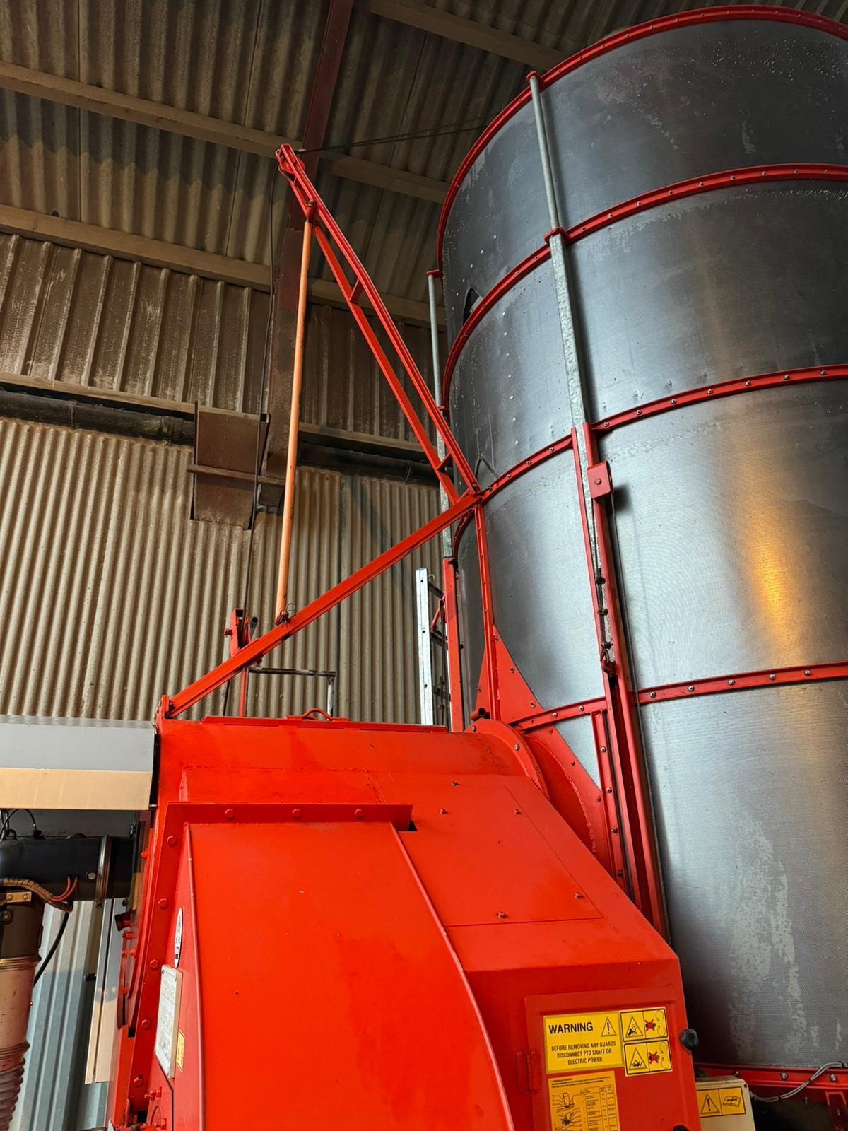 MASTER DRIER 12 TON PTOYEAR 2012 | Master Farm Services